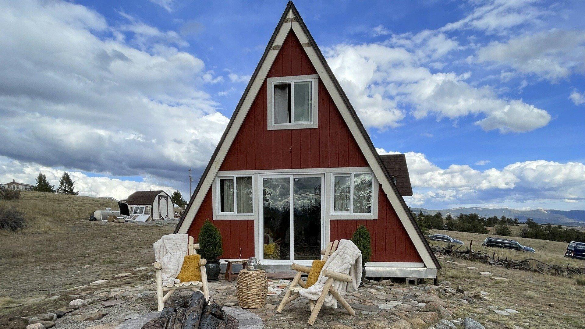 Rico to the Rescue: That '70s Cabin