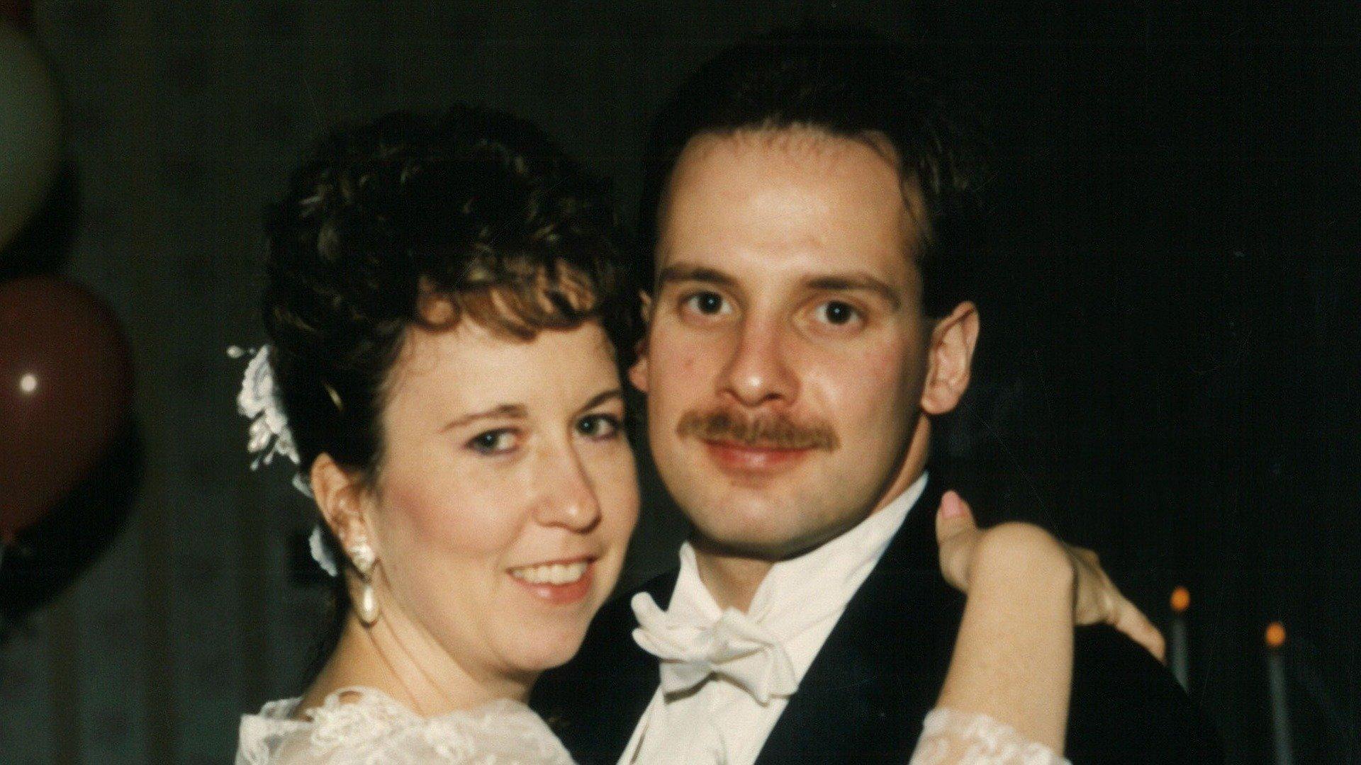 Watch Evil Lives Here: S13E4 - Kill Him, Save Yourself on Philo (Free ...