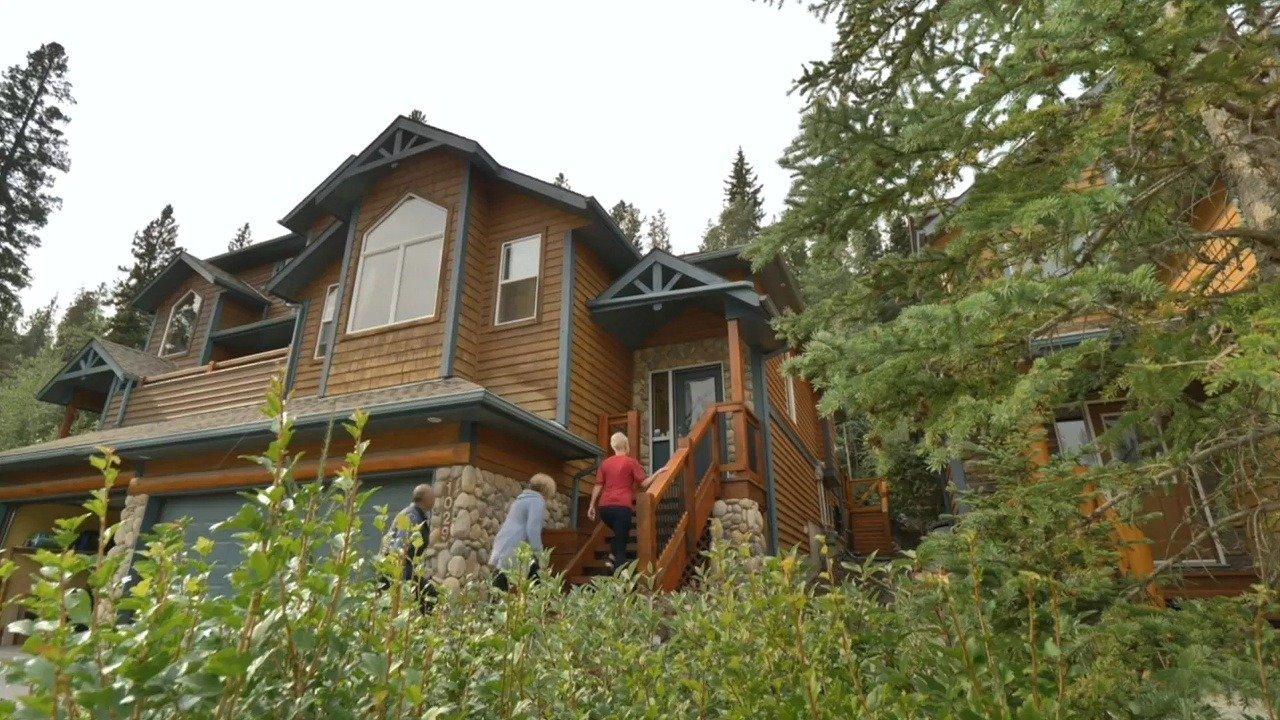 Country House Hunters: Canada: Canmore Mountain Retreat