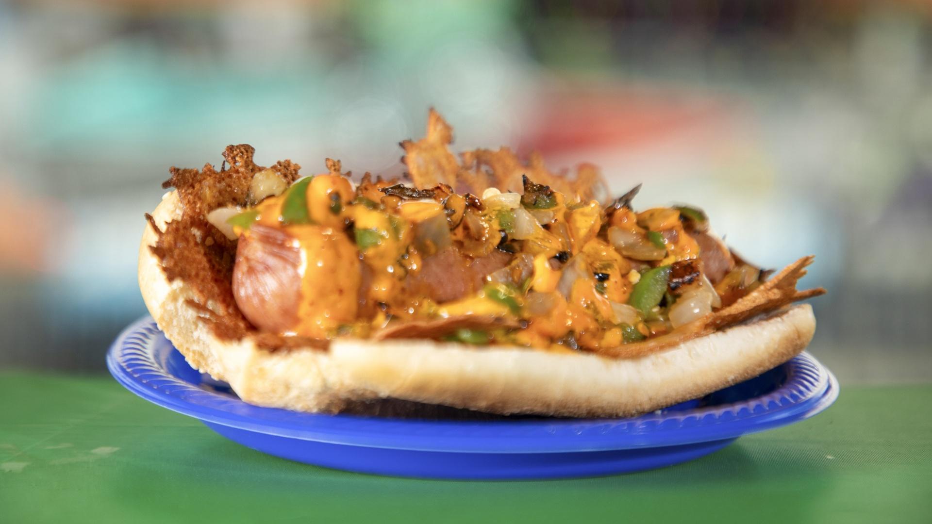 Carnival Eats: Some Like It Hot Dog