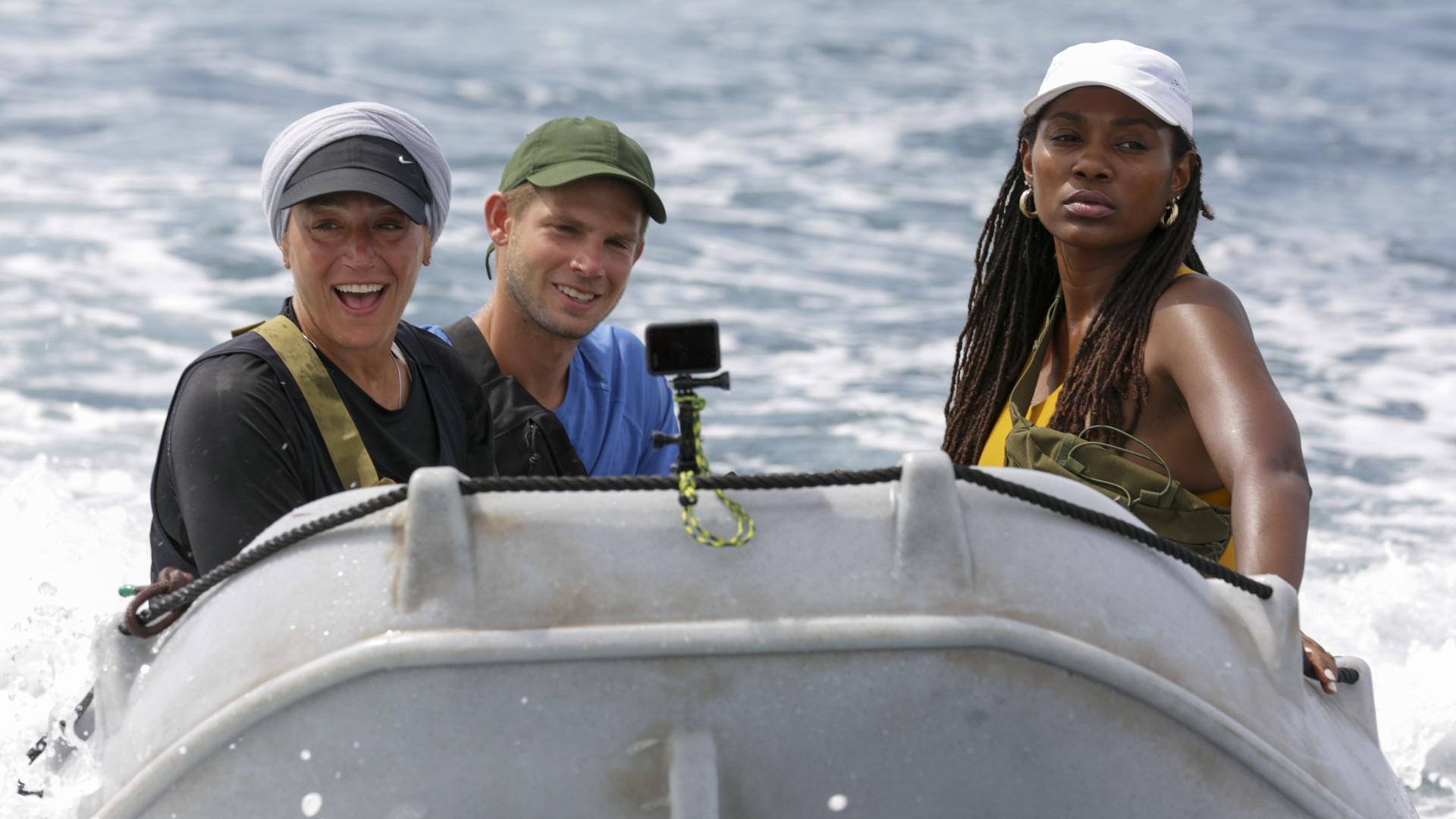 Survive the Raft: This B... Bites