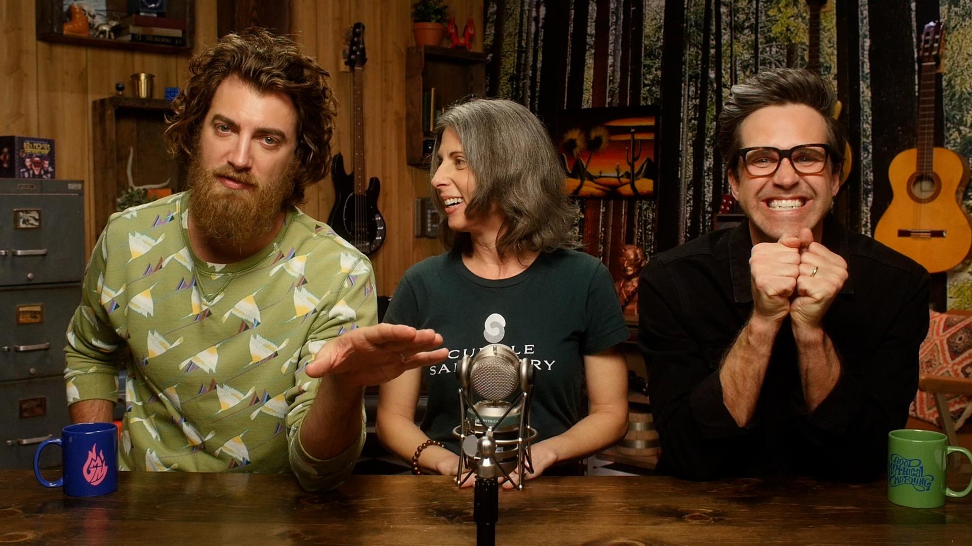 Good Mythical More: Cuddle Expert Reacts To Famous Cuddle Scene