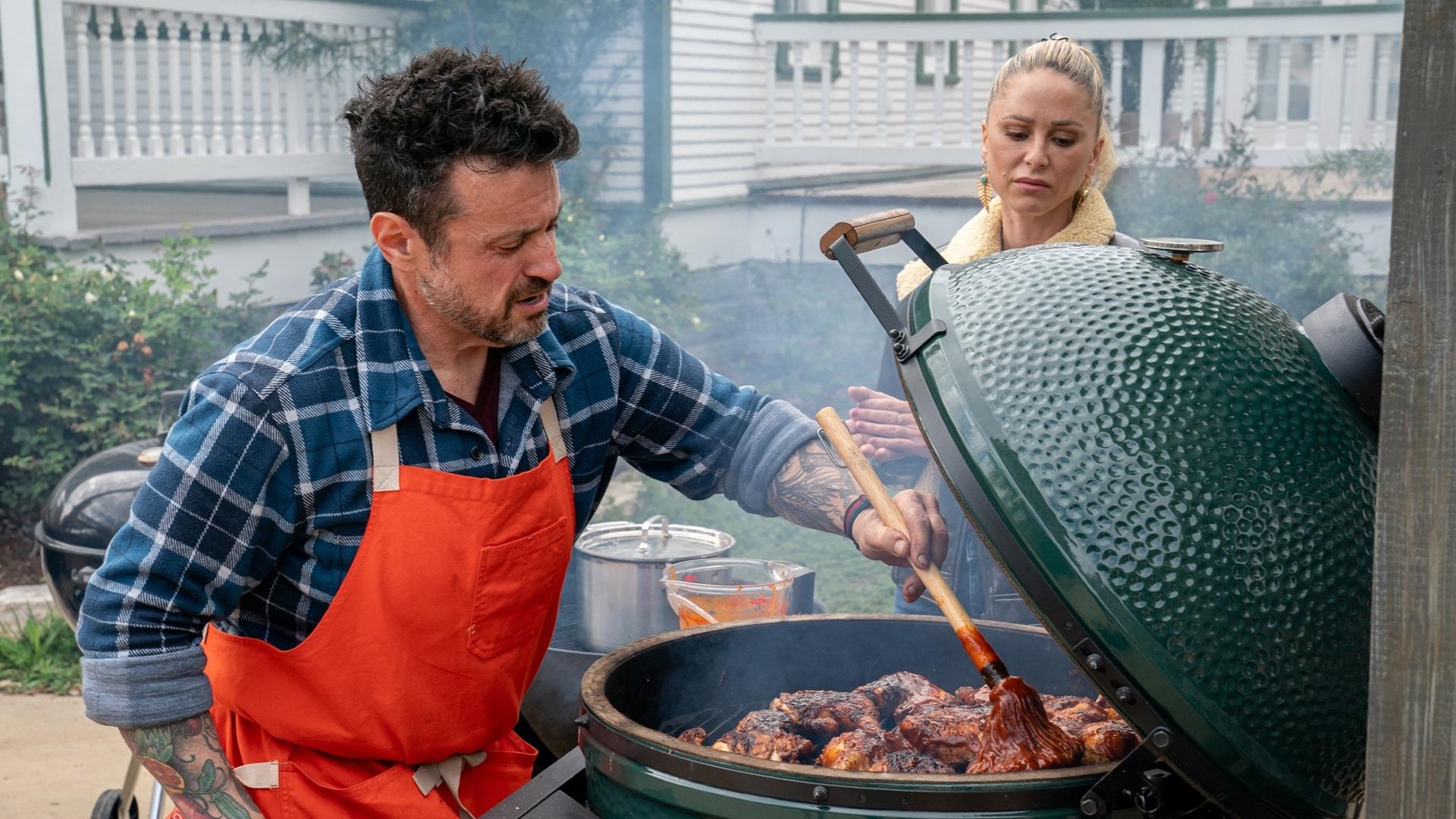 Def-Con 4: Red, White and 'Cue