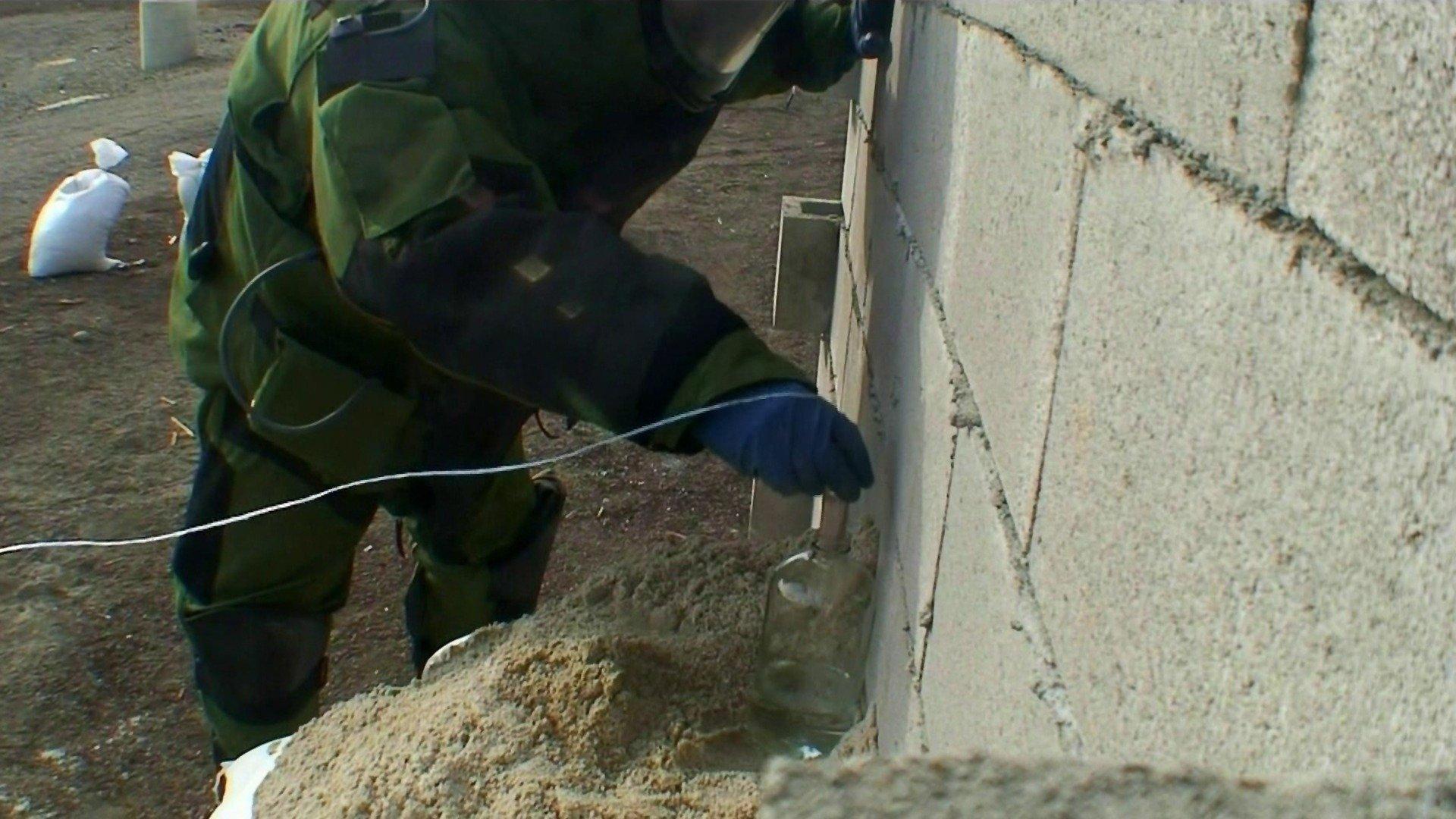 MythBusters: MacGyver Myths