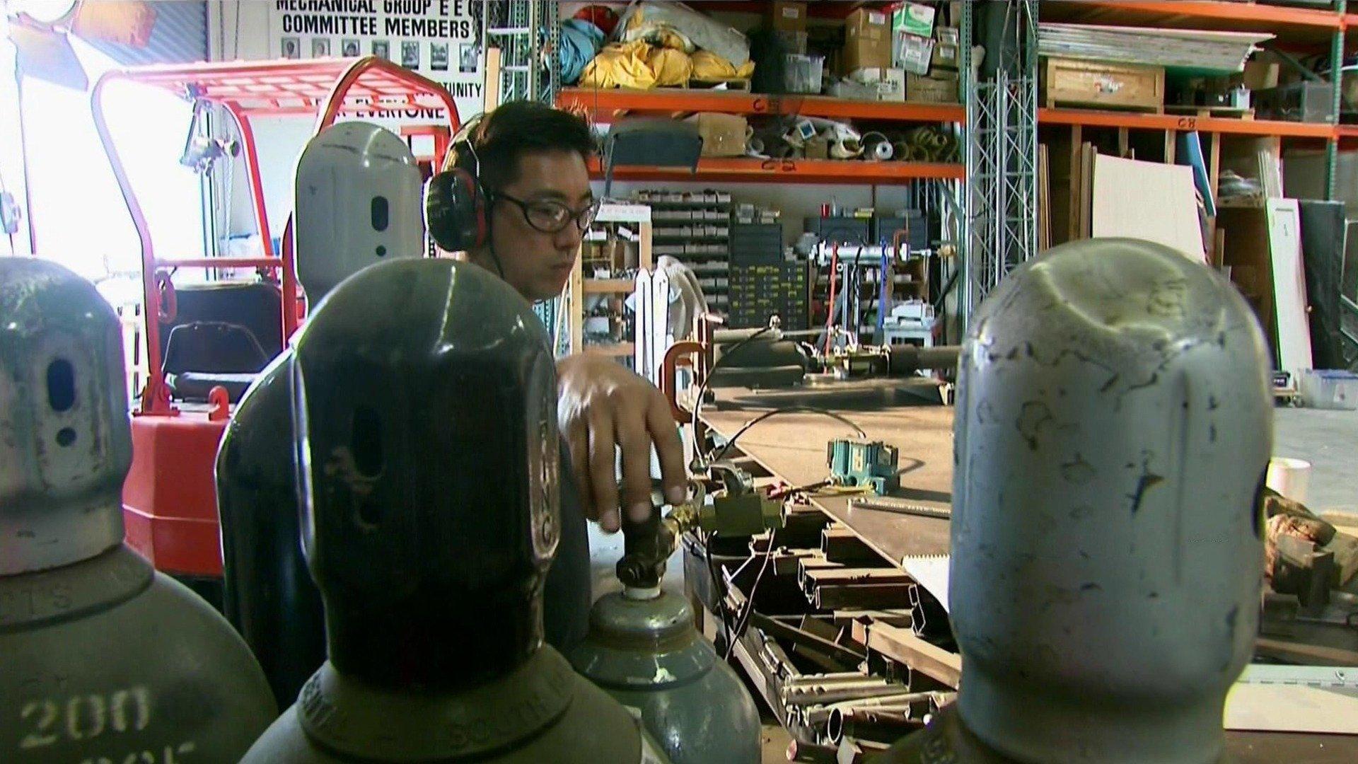 Watch MythBusters: S5E18 - Superhero Hour on Philo (Free Trial)