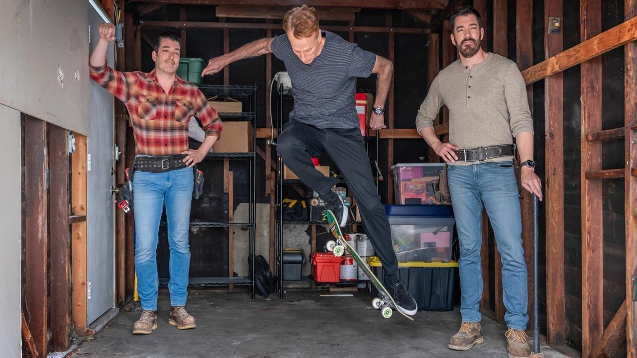 Watch Celebrity IOU: S8E4 - Tony Hawk Flips for Friend on Philo (Free ...