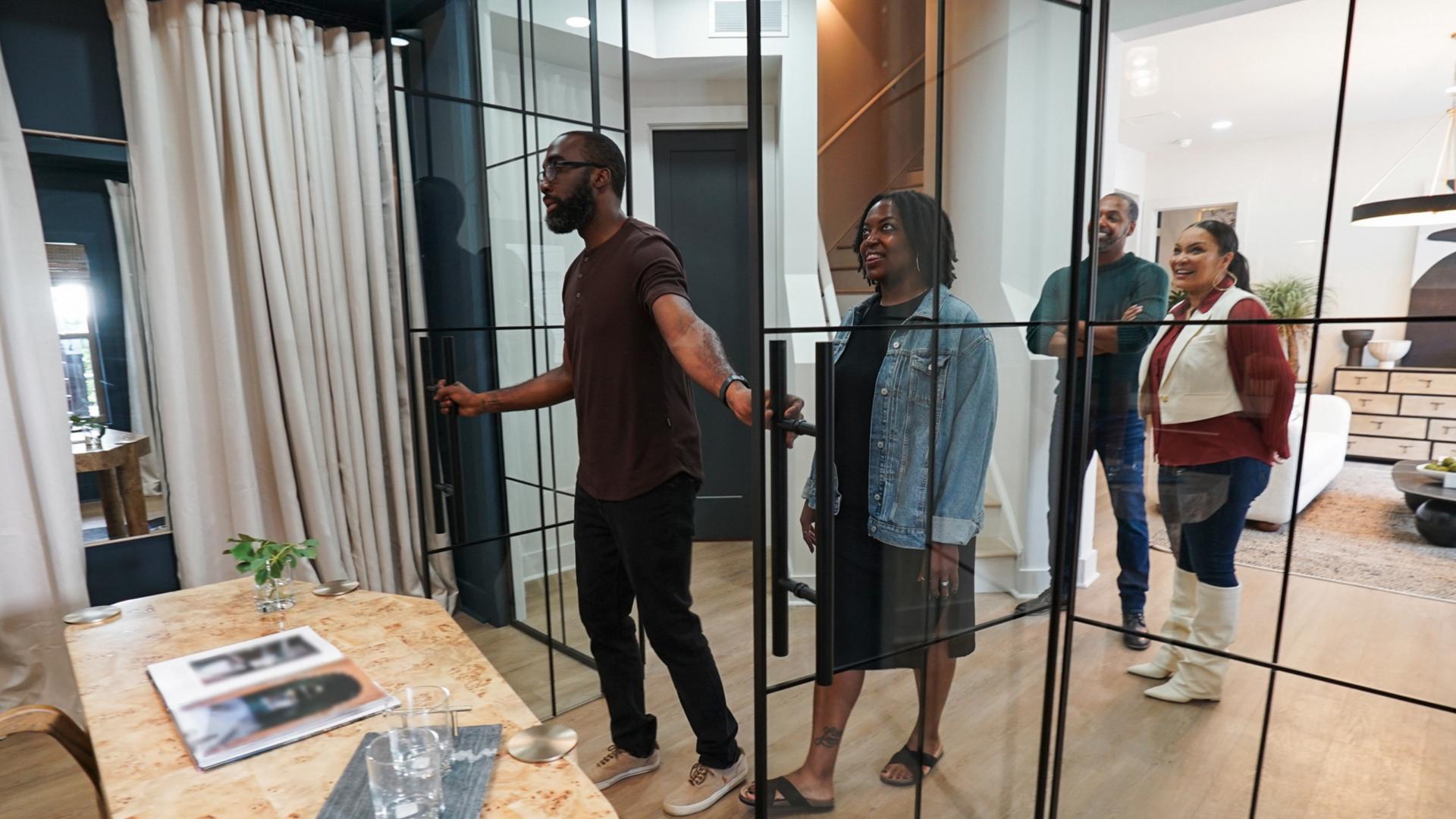 Watch Married to Real Estate: S4E3 - Our Big Blended Family on Philo ...