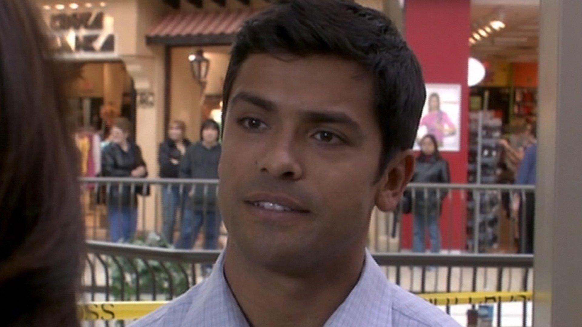 1-800-Missing: Sea of Love