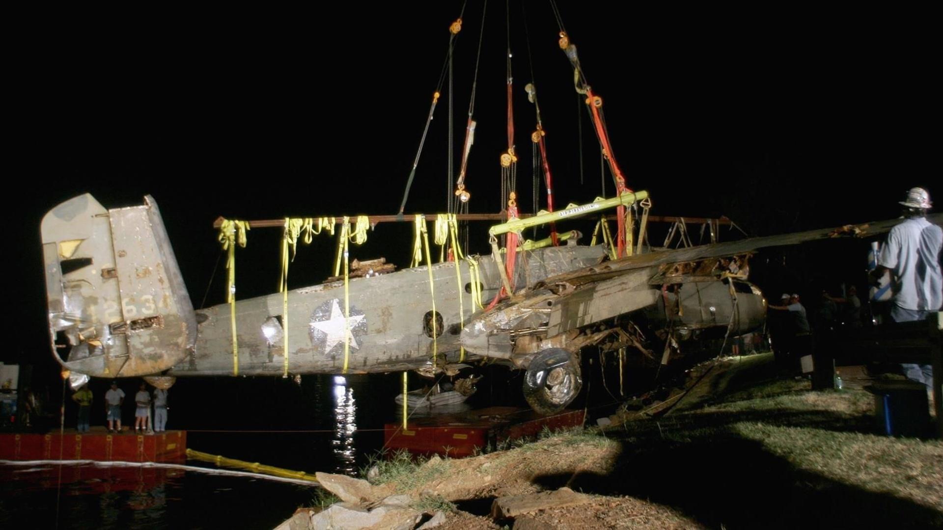 Watch Mega Movers: S1E4 - B-25 Bomber on Philo (Free Trial)