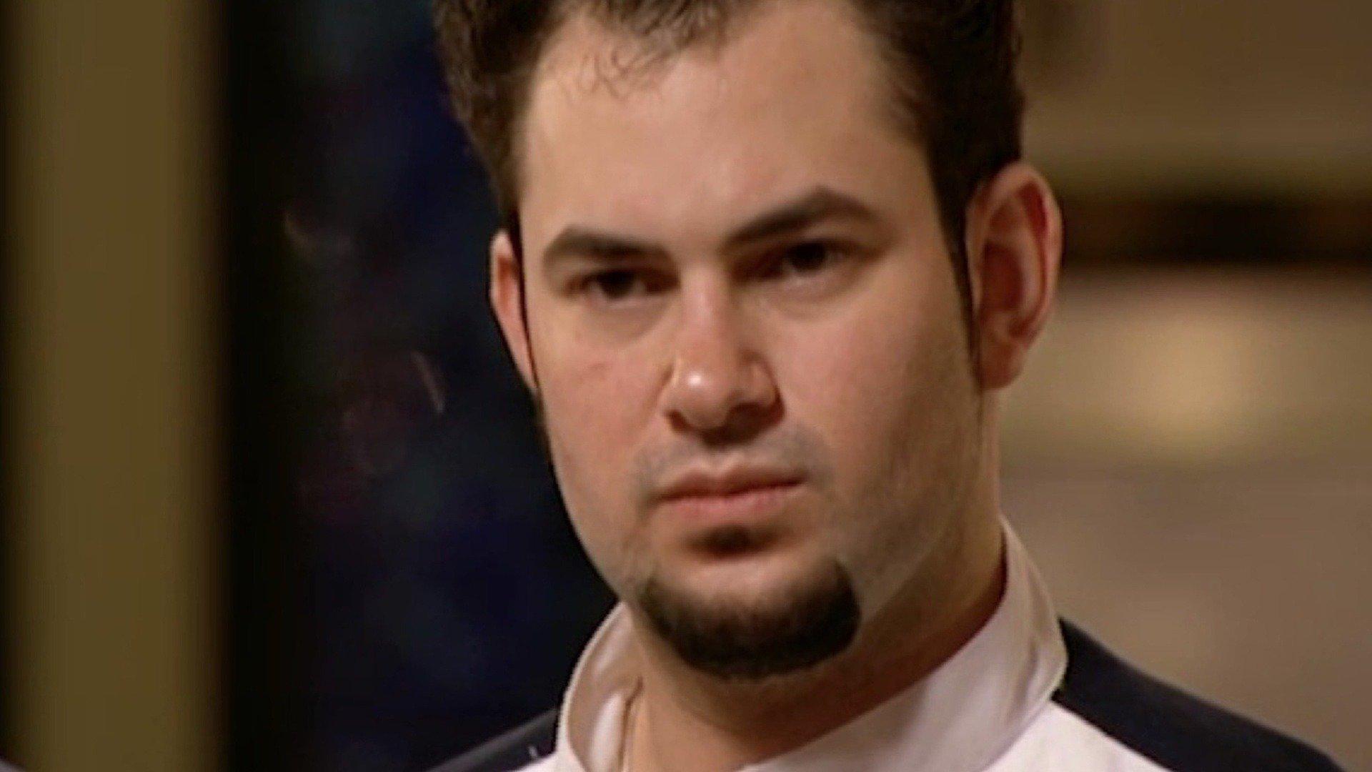 Hell's Kitchen: 8 Chefs Compete