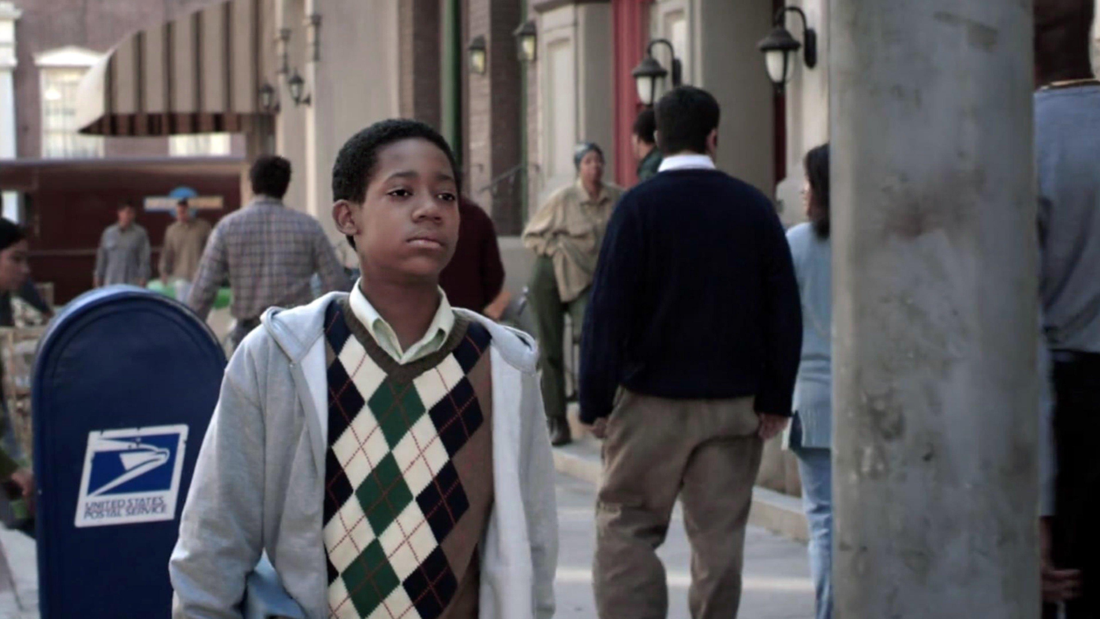 Watch Everybody Hates Chris: S2E16 - Everybody Hates Chain Snatching on ...