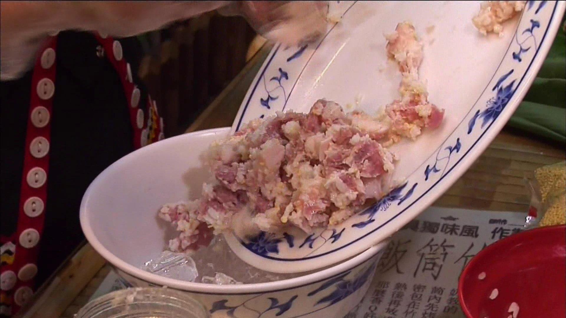 Bizarre Foods With Andrew Zimmern: Taiwan