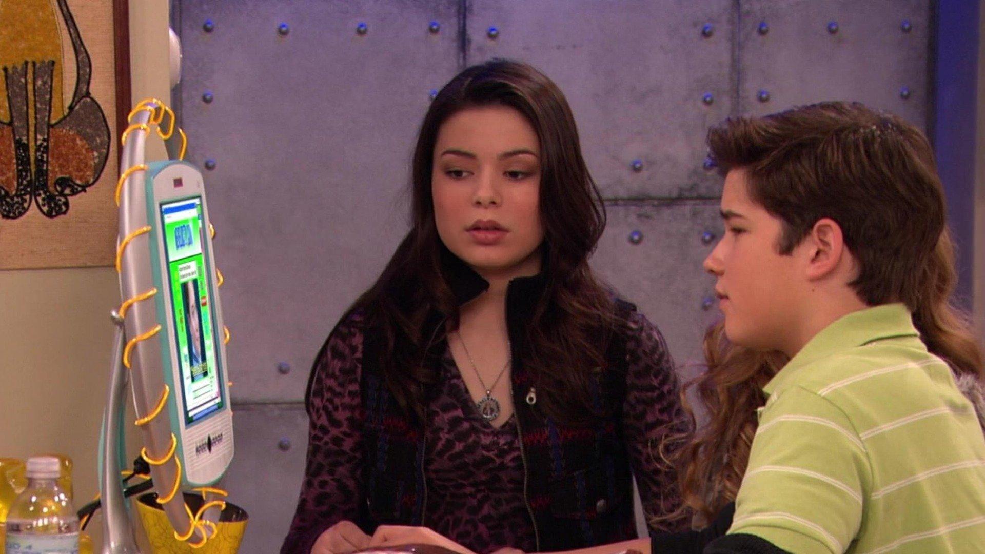 iCarly: iWant My Website Back