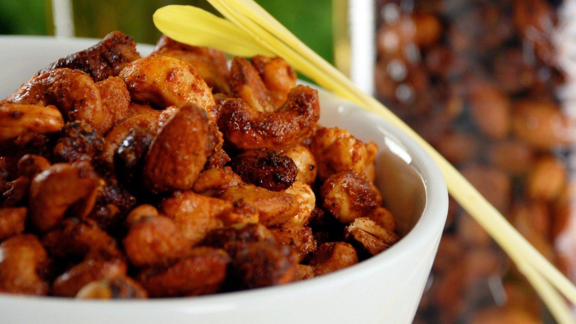 Watch Road Grill: S1E9 - The Baseball Game on Philo for Free