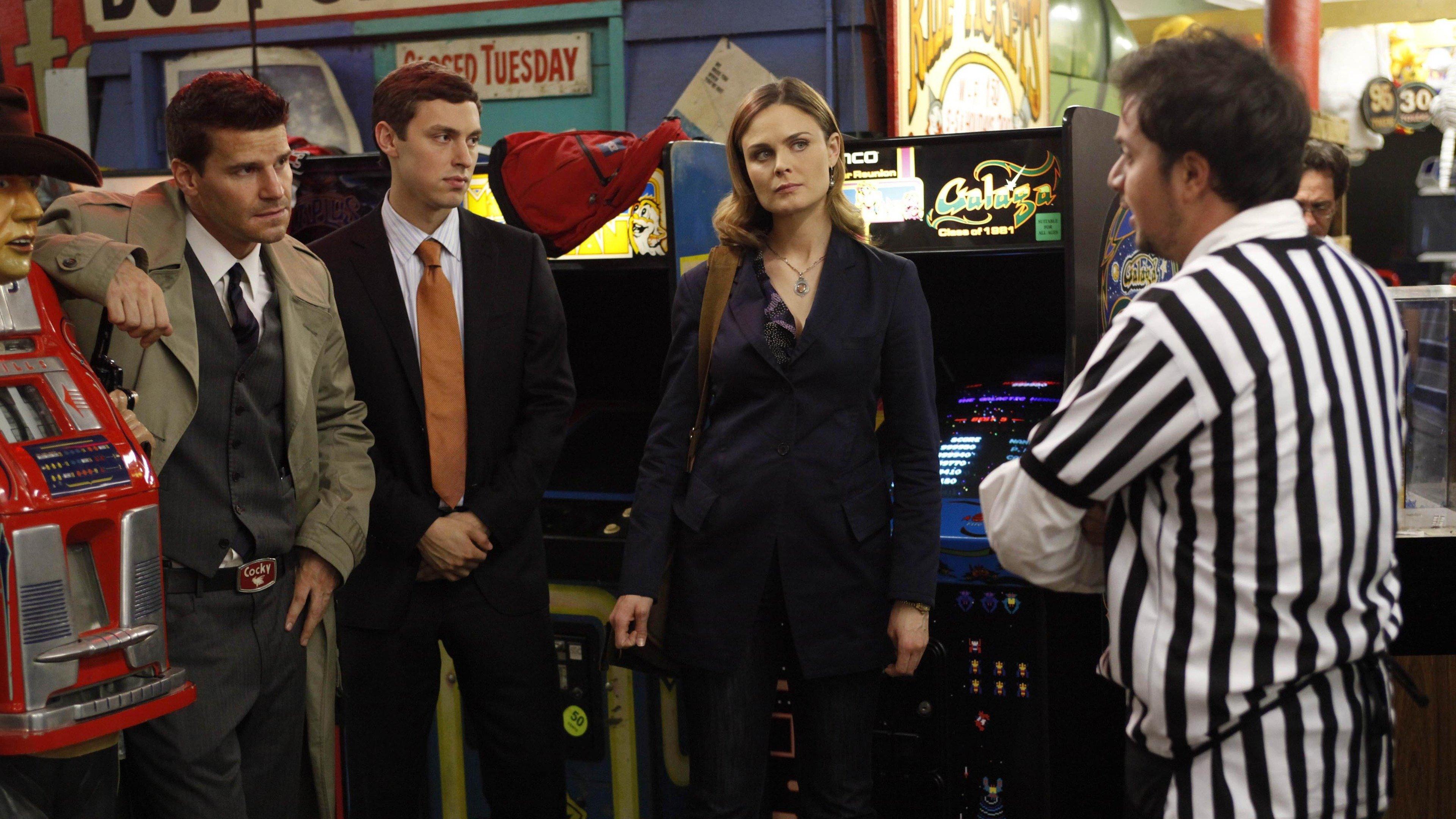 Watch Bones: S5E9 - The Gamer in the Grease on Philo (Free Trial)