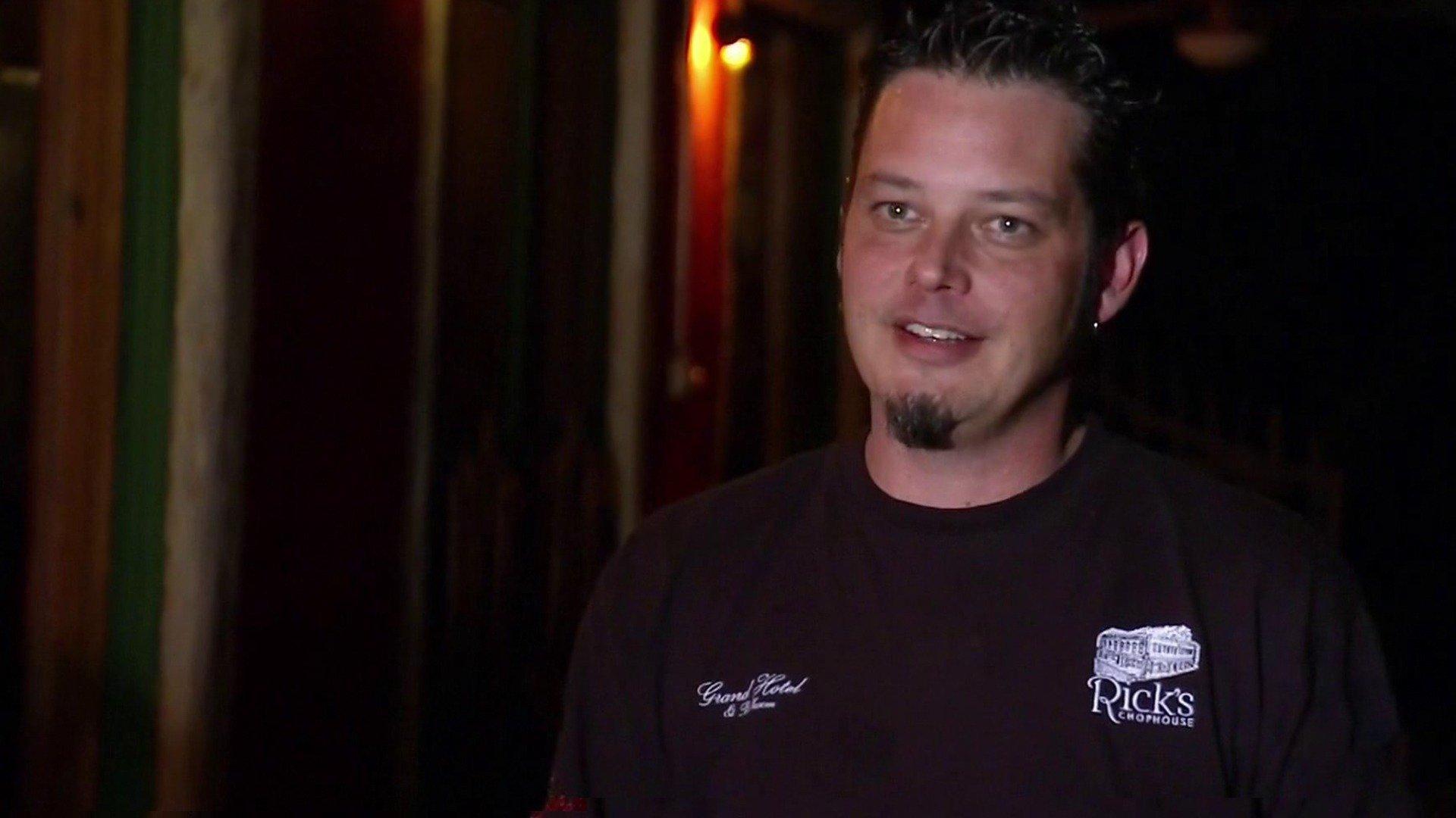 BBQ Pitmasters: Johnny Trigg's Shootout