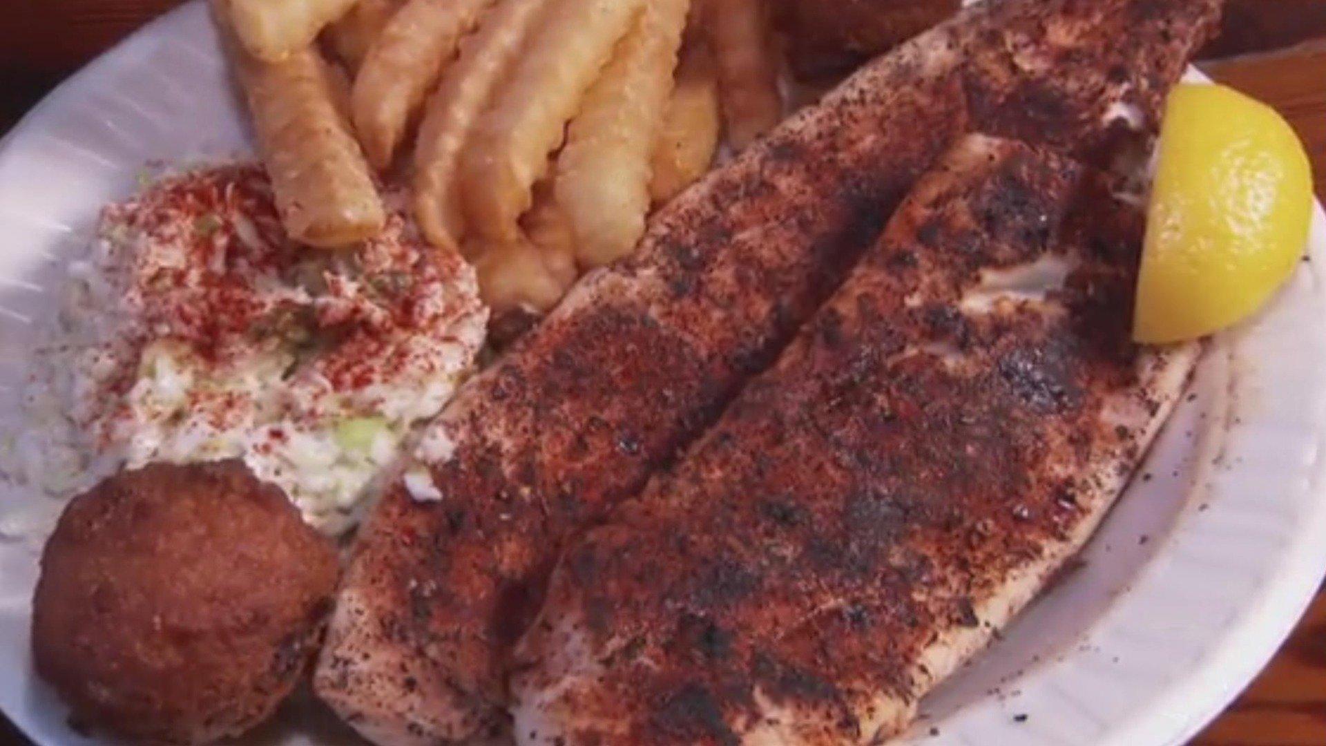 Diners, Drive-Ins and Dives: Surf 'n' Turf
