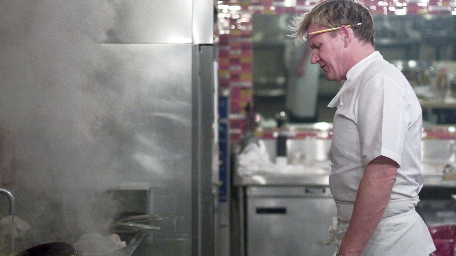 Hell's Kitchen: 11 Chefs Compete