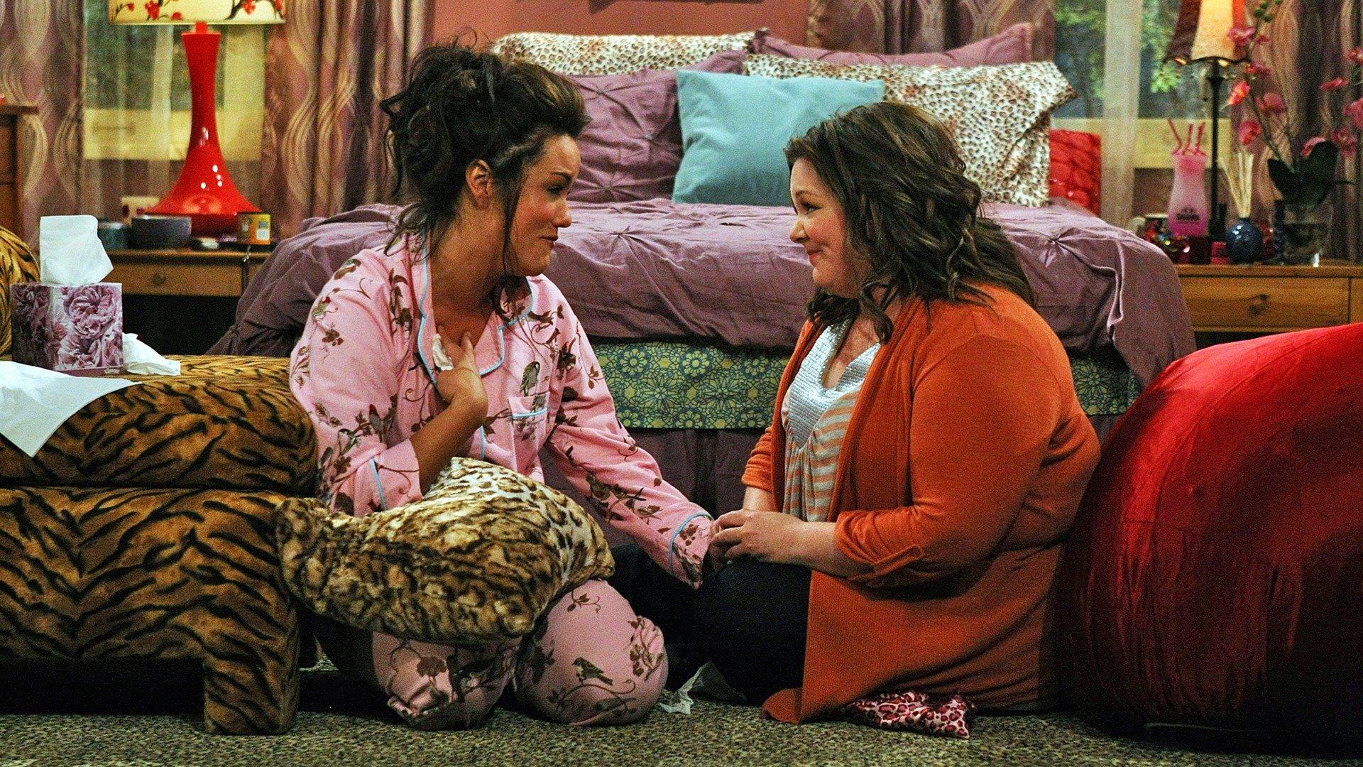 Mike & Molly: Victoria's Birthday