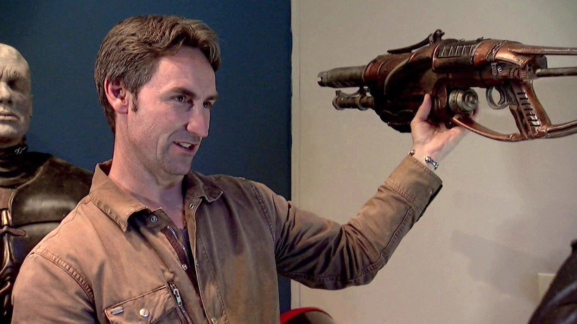 American Pickers: Frank Bears All