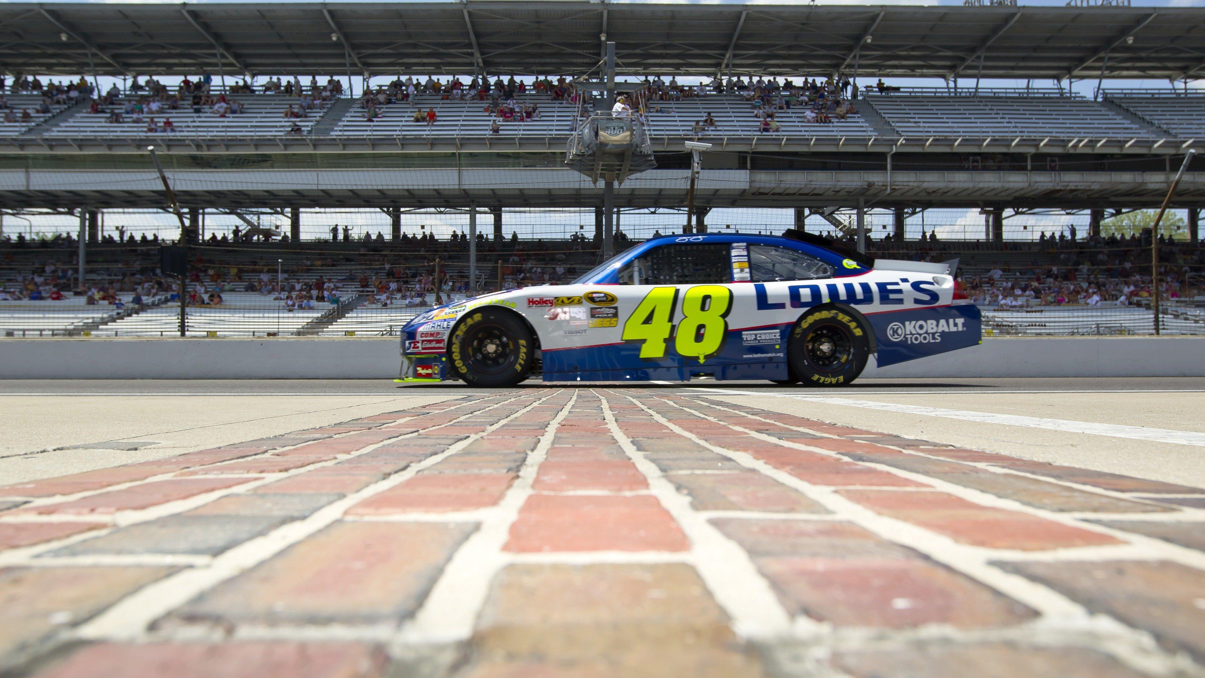 Race Central TV: Wind and Fire: A Dangerous Seduction!