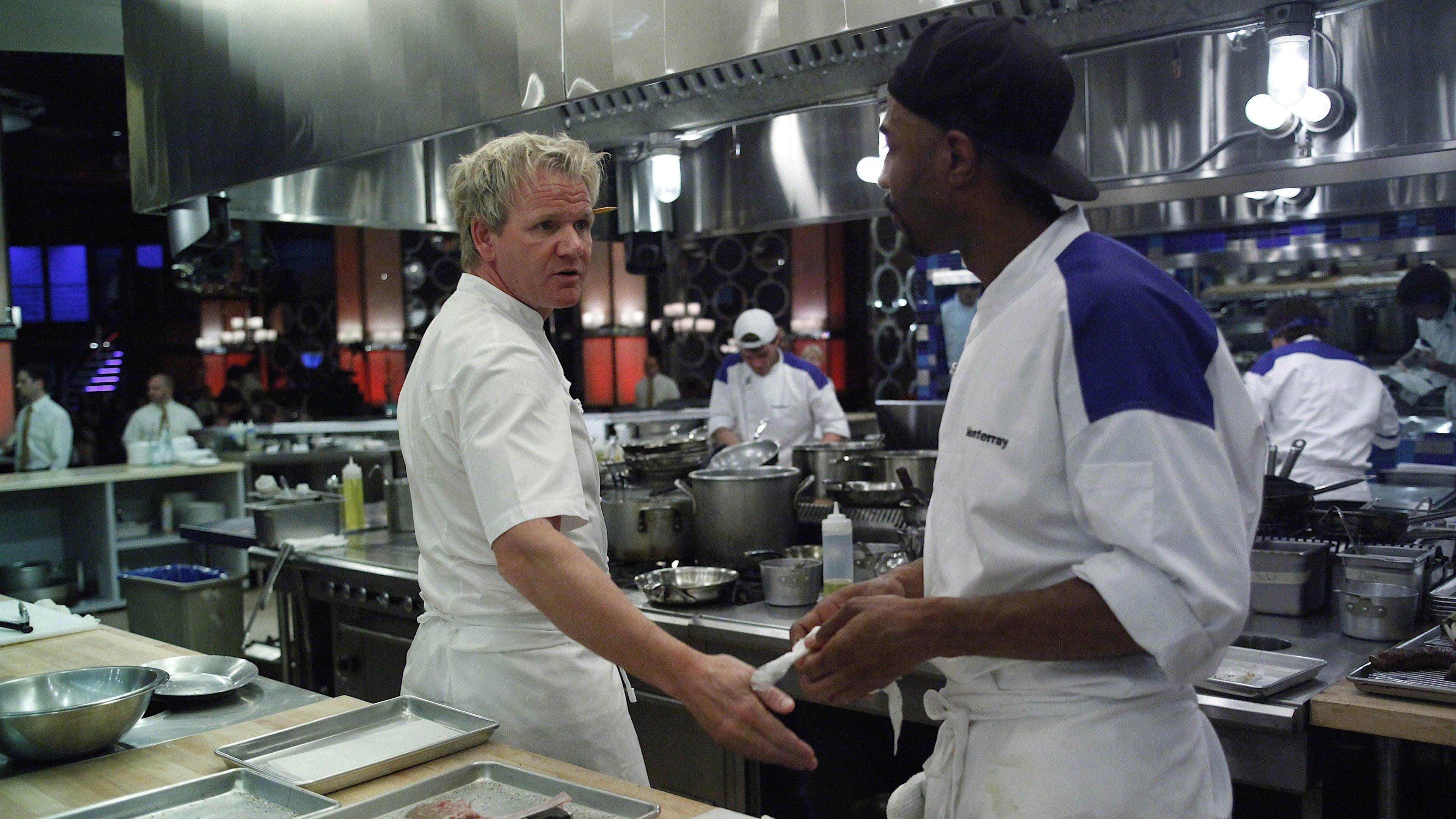 Hell's Kitchen: 13 Chefs Compete