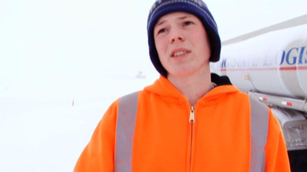 Watch Ice Road Truckers: S6E5 - Desperate Measures on Philo (Free Trial)