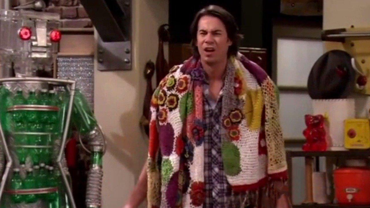 Watch iCarly: S5E13 - iBust a Thief on Philo (Free Trial)